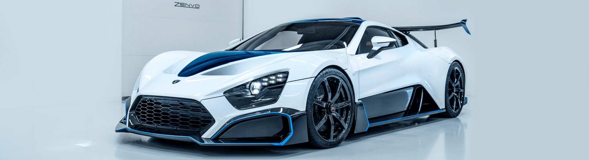 Successful transportation of customised hypercars | DSV