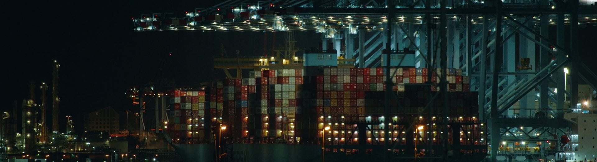 Garments On Hangers (GOH) | DSV Transport and Logistics