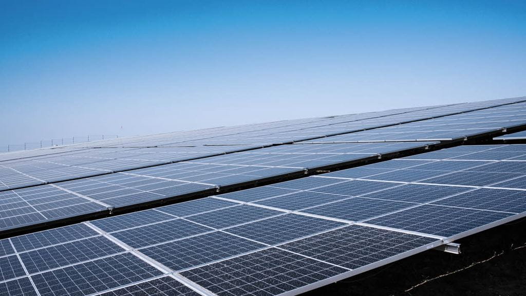 Transportation of a mega-solar park | DSV