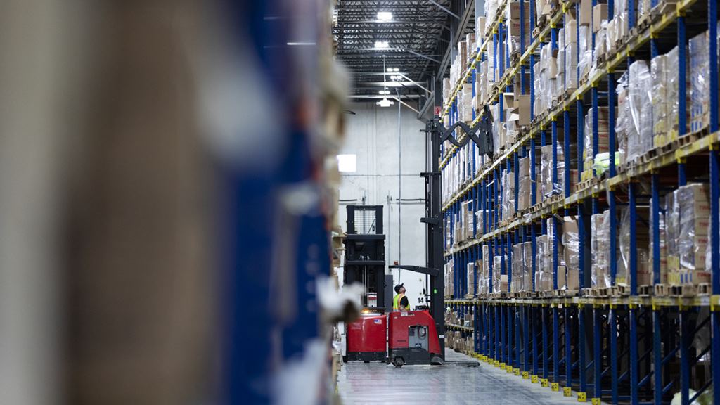 Distribution center solves shipping challenges | DSV