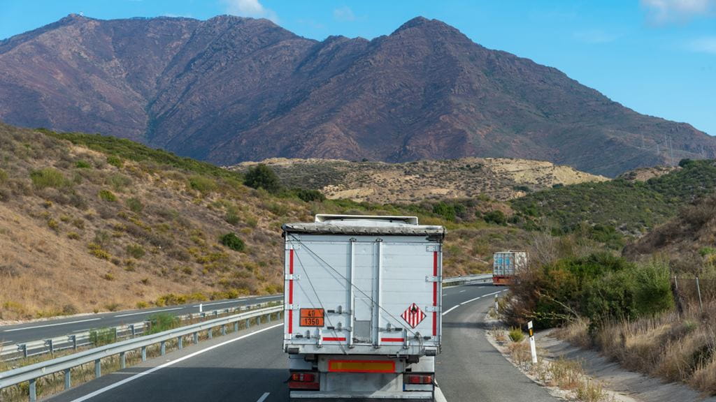 Class 4.1 / 4.2 / 4.3 - Shipping dangerous goods | DSV