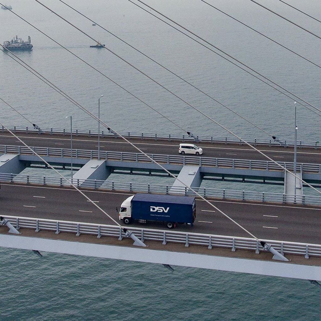 Road transport services for land shipments | DSV