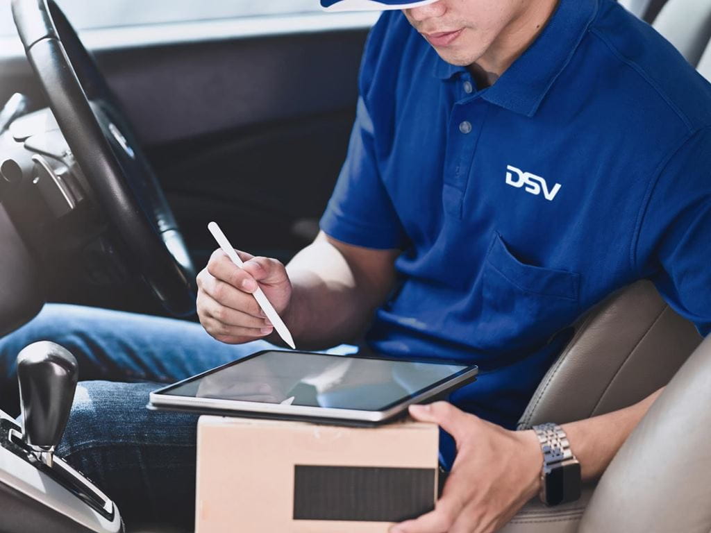 Global parcel delivery for every need | DSV
