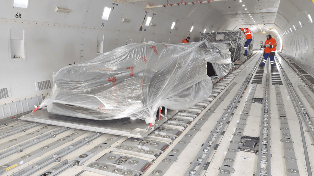 Zenvo Automotive: Luxury car transport | DSV Insights